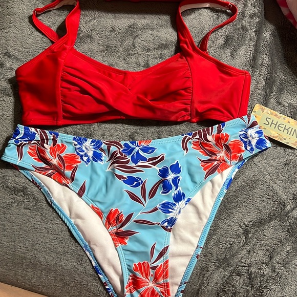 shekini | Swim | Nwt 2 Piece Shekini Bathing Suit Top Has Removable ...